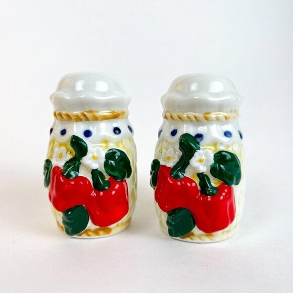 Vintage | Kitchen | Vintage Red Pepper Bell Pepper Salt And Pepper ...